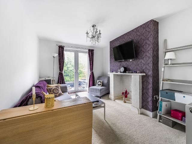 apartment to rent in Bravington Road, London, W9