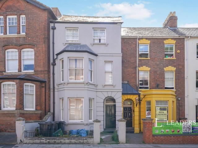 Apartment to rent in Brunswick Road, Gloucester, GL1 | Leaders