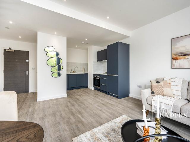 Apartment to rent in Buckingham Court, 400 Silbury Boulevard, Milton Keynes, MK9 | Leaders