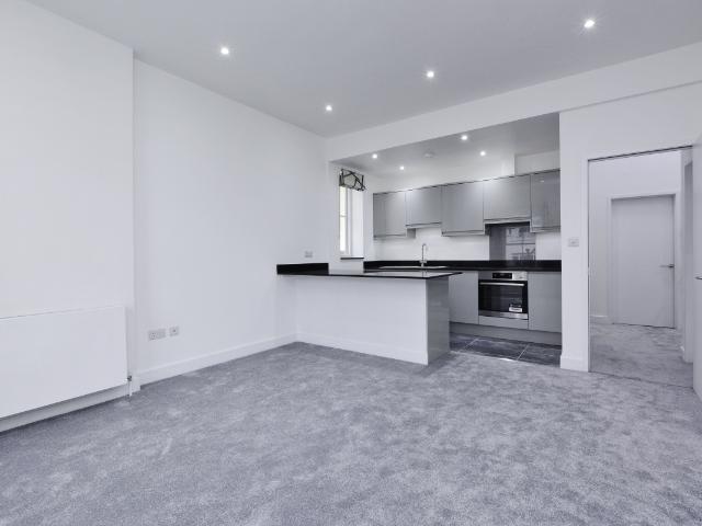 apartment to rent in Buckland Crescent, Belsize Park, London, NW3