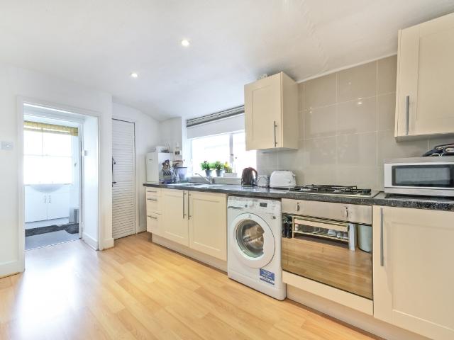 apartment to rent in Camborne Road, Southfields, London, SW18