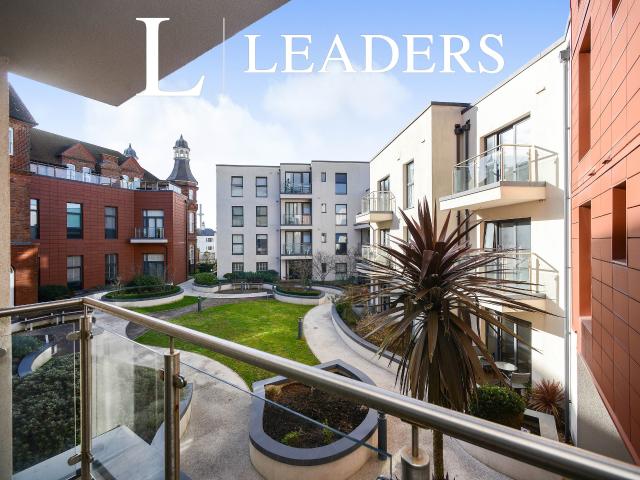 Apartment to rent in Cawthorne House, Dyke Road, Brighton, BN1 | Leaders