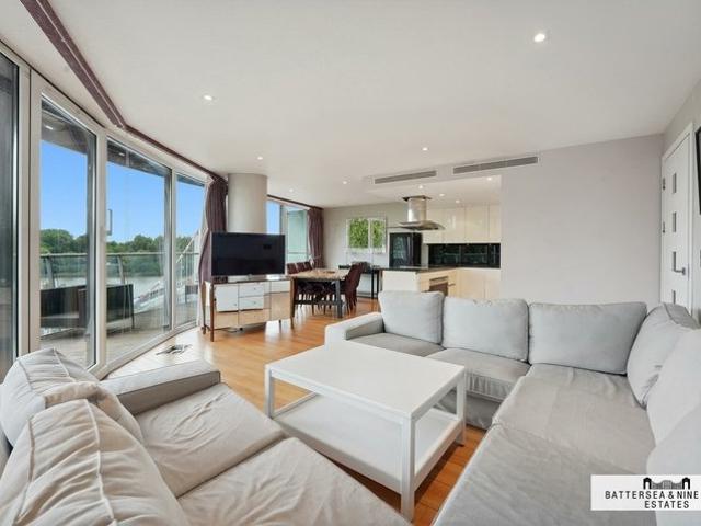 Apartment to rent in Centurion Building, Chelsea Bridge Wharf, SW11