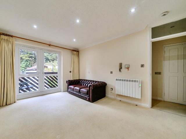 apartment to rent in Cedar Close, West Dulwich, London, SE21