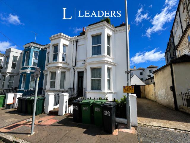 Apartment to rent in Ceylon Place, Eastbourne, BN21 | Leaders
