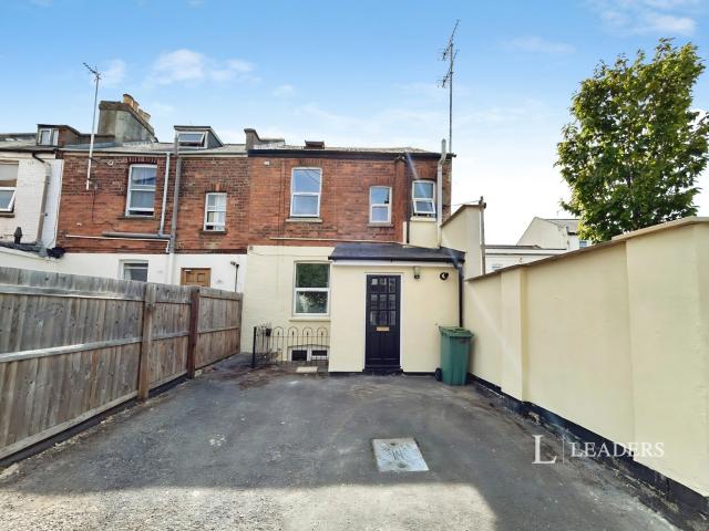 Apartment to rent in Cheltenham, GL50 | Leaders