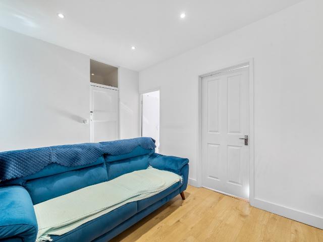 apartment to rent in Church Road, Mitcham, CR4