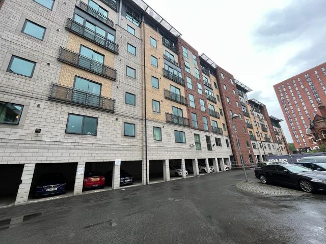 apartment to rent in City Point 2, Chapel Street, Manchester, M3 6ES