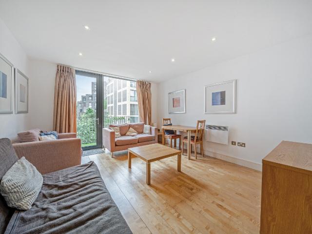 apartment to rent in City Walk, London, SE1