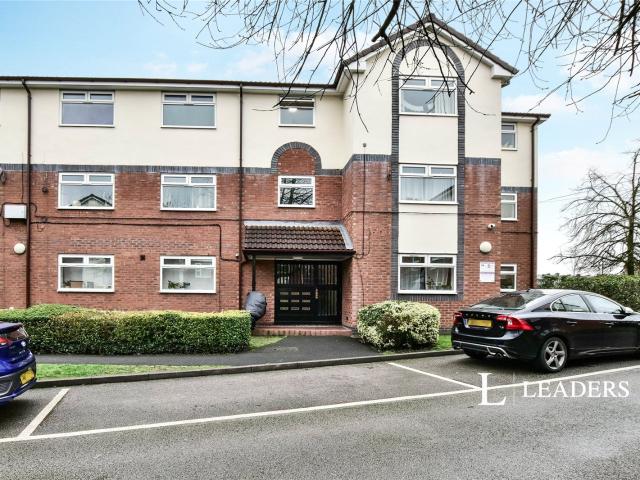 Apartment to rent in Constance Gardens, Salford, Greater Manchester, M5 | Leaders