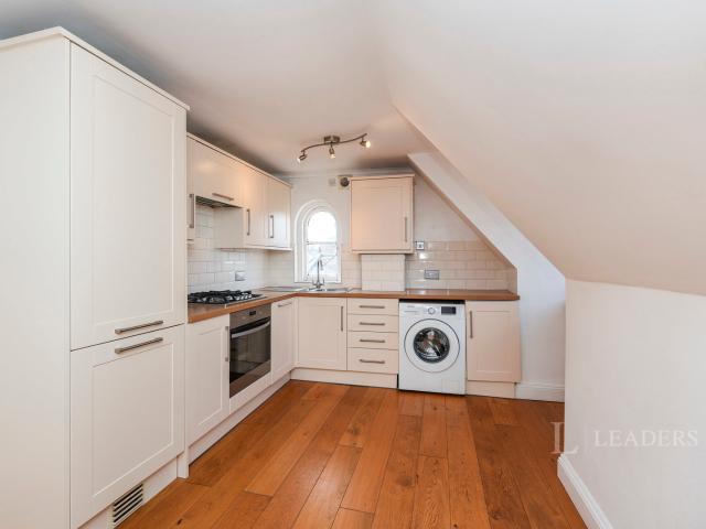 Apartment to rent in College Road, Bromley, BR1 | Leaders