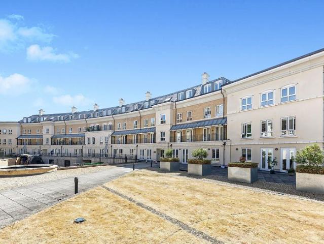 Apartment to rent in Copper Beech House, Heathside Crescent, Woking, GU22 | Leaders