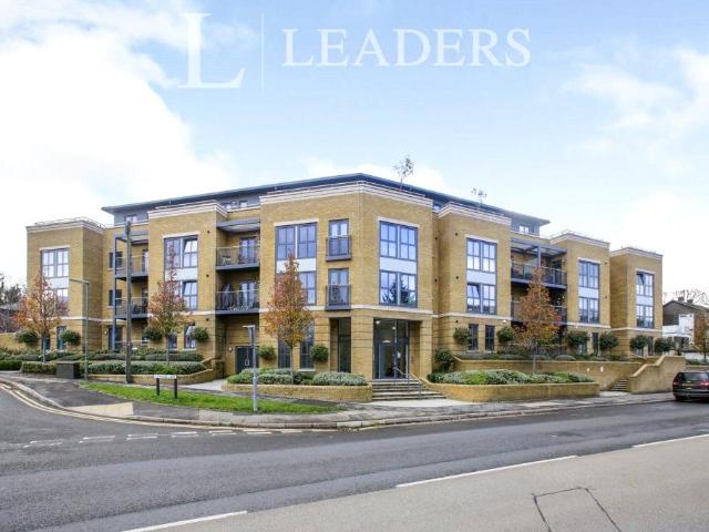 Apartment to rent in Corner House, 89 Godstone Road, Caterham, Surrey, CR3 | Leaders