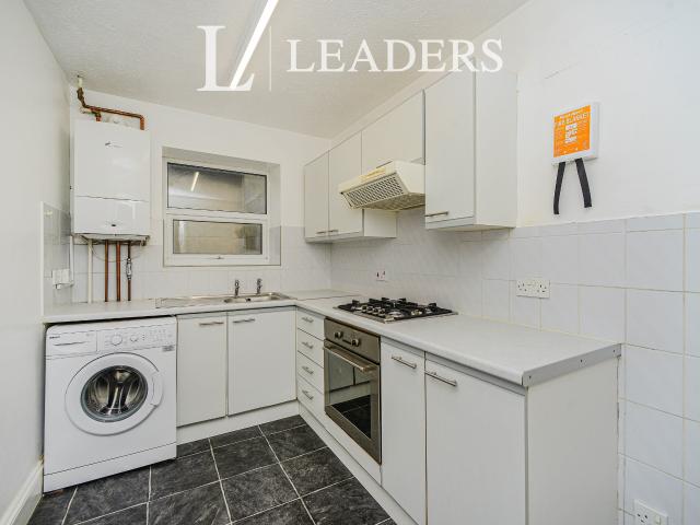Apartment to rent in Clarendon Villas, Hove, BN3 | Leaders