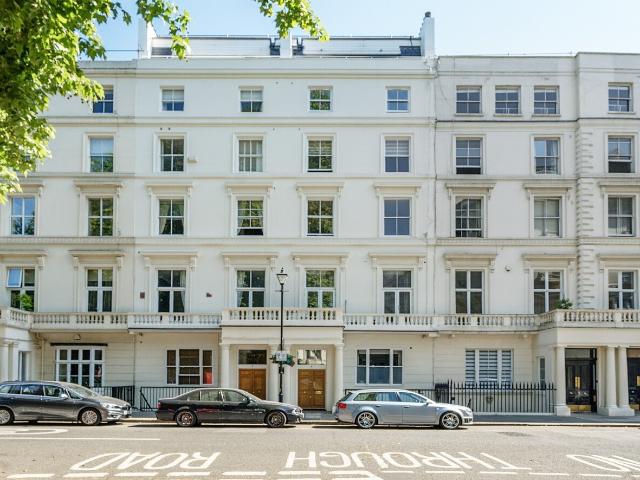 apartment to rent in Cleveland Gardens, London, Bayswater, W2
