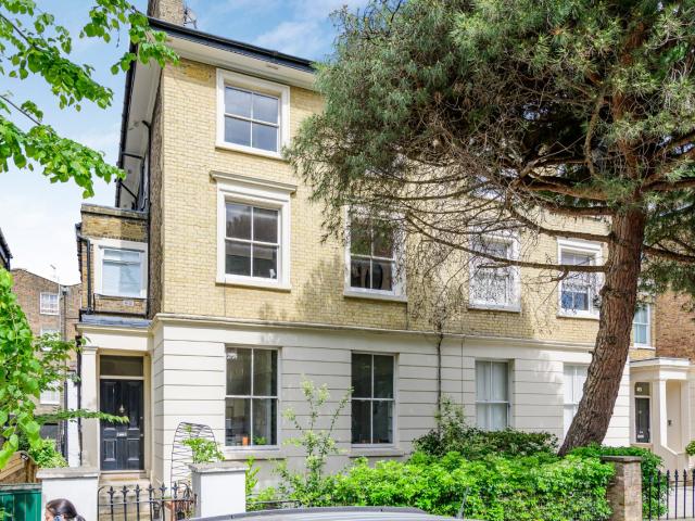 apartment to rent in Clifton Hill, London, NW8