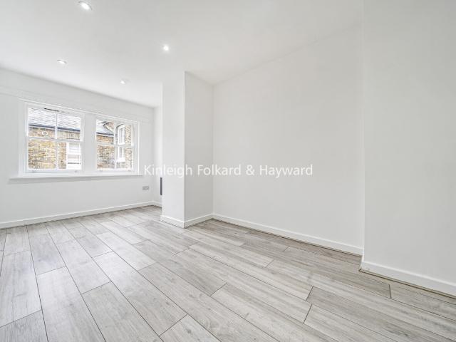 apartment to rent in Dartmouth Road, Forest Hill, London, SE23