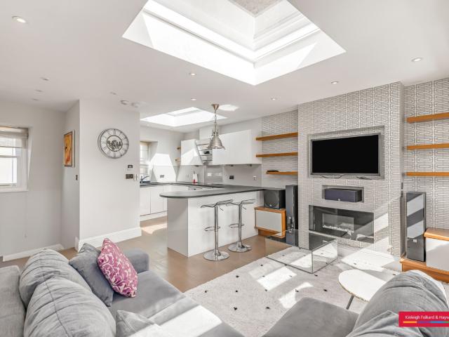 apartment to rent in Dawes Road, London, SW6