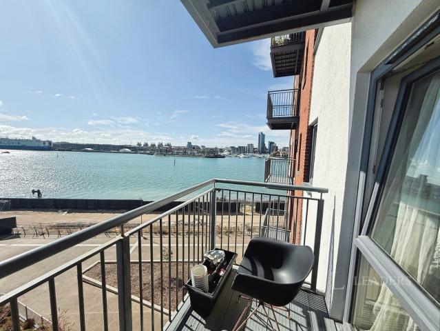 Apartment to rent in Denyer Walk, Southampton, Hampshire, SO19 | Leaders