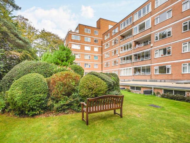 Apartment to rent in Dean Park Road, Bournemouth, BH1 | Leaders