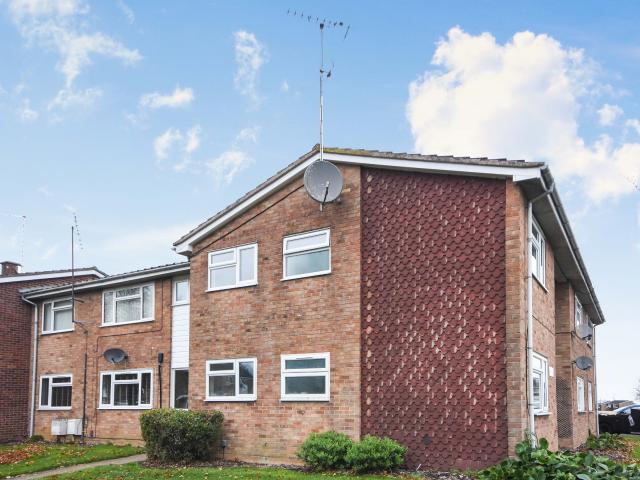 Apartment to rent in Dorset Avenue, Chelmsford, CM2 | Leaders