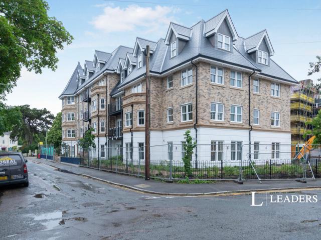 Apartment to rent in Durley Road, Bournemouth, Dorset, BH2 | Leaders
