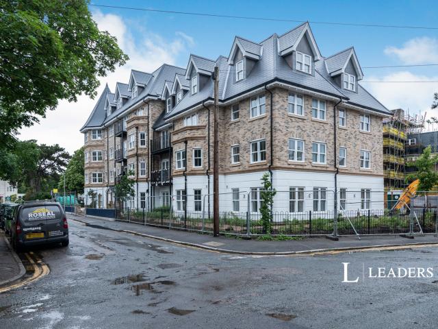 Apartment to rent in Durley Road, Bournemouth, Dorset, BH2 | Leaders