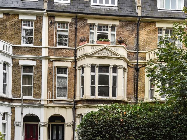 apartment to rent in East Dulwich Road, London, SE22