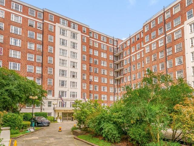 apartment to rent in Edgware Road, Bayswater, London, W2