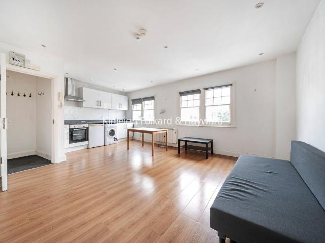 apartment to rent in Elder Avenue, Crouch End, London, N8