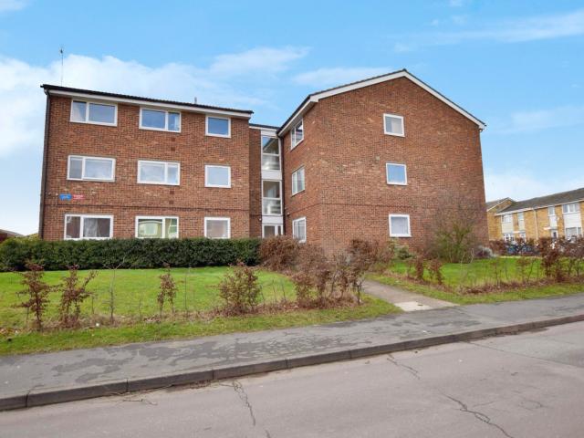 Apartment to rent in Elderberry Gardens, Witham, Essex, CM8 | Leaders