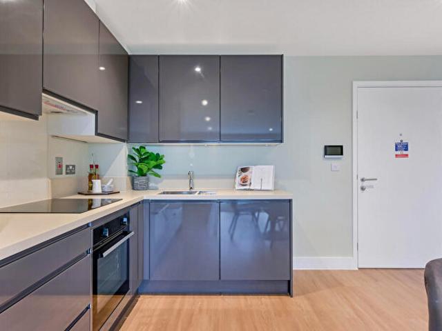 Apartment To Rent In Enigma Square, Milton Keynes Milton Keynes, MK9
