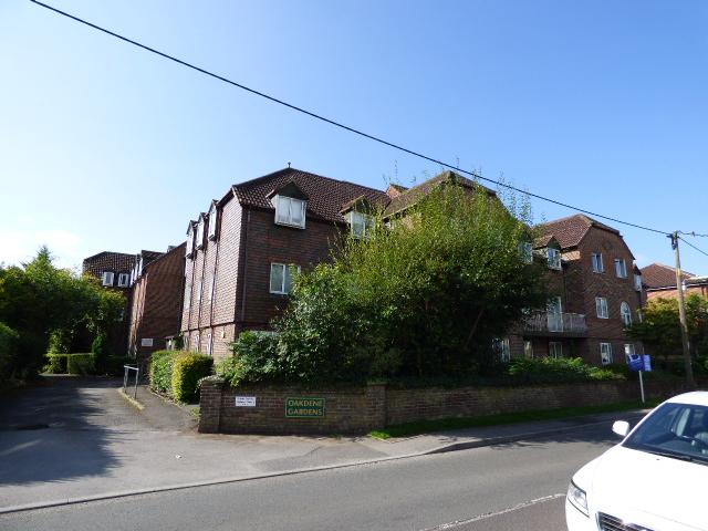 Apartment to rent in Fair Oak Road, Fair Oak, Eastleigh, Hampshire, SO50 | Leaders