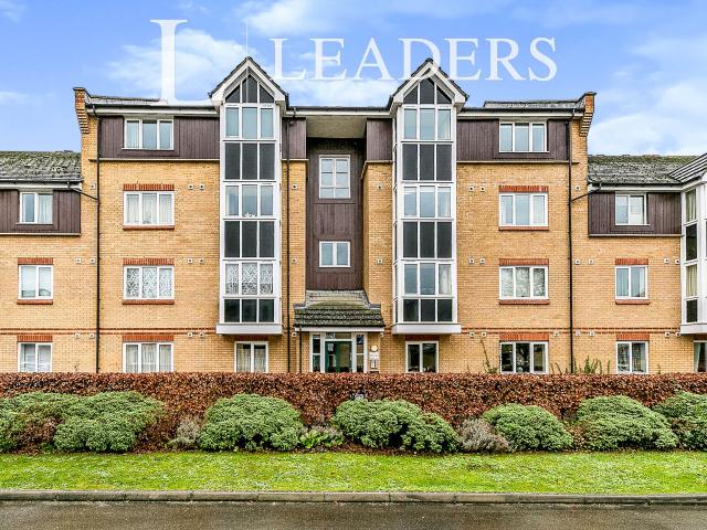 Apartment to rent in Faraday Road, Guildford, GU1 | Leaders