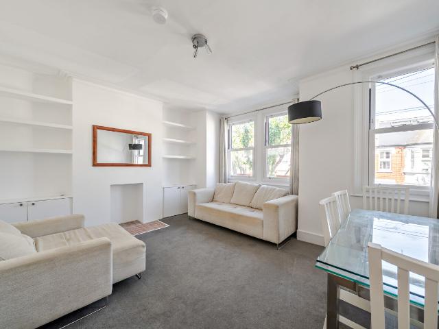 apartment to rent in Farlton Road, Earlsfield, London, SW18