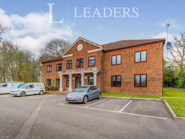 Apartment to rent in Fernhill House, Fernhill, Horley, RH6 | Leaders