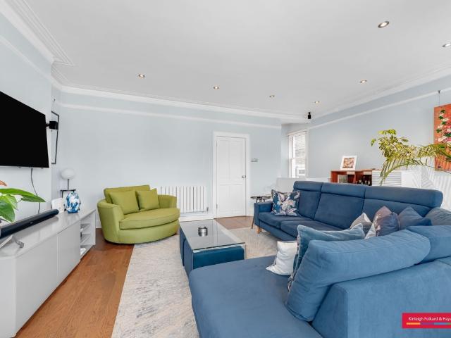apartment to rent in Fordwych Road, London, NW2