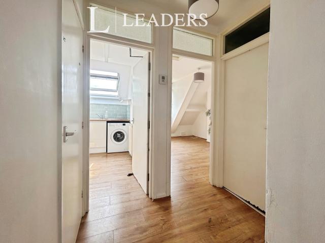 Apartment to rent in Fosse Road North, Leicester, LE3 | Leaders