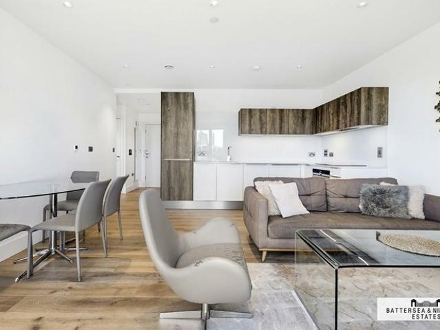 Apartment to rent in Foundry House, Battersea Exchange, SW8