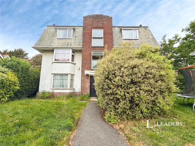 Apartment to rent in Florence Road, Bournemouth, Dorset, BH5 | Leaders
