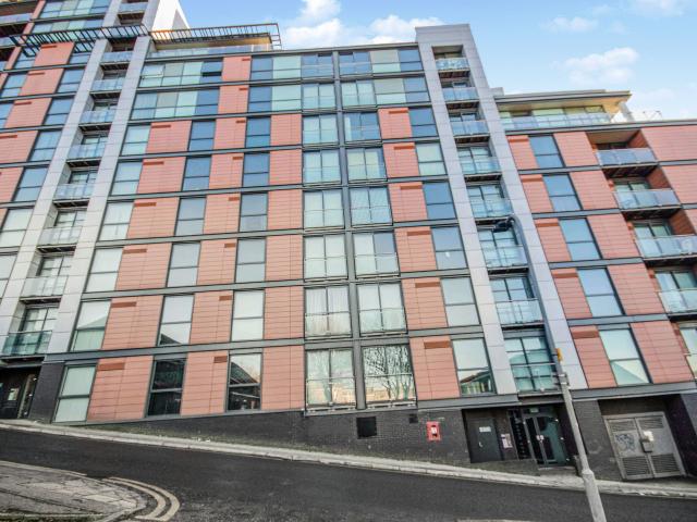 Apartment to rent in Gateway Plaza, Fitzwilliam Street, Barnsley, S70 | Leaders