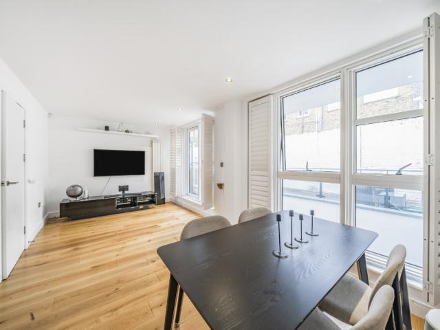 apartment to rent in Gerards Place, Clapham Park Road, Clapham, SW4