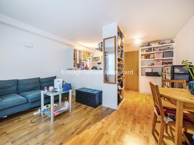 apartment to rent in Goodwin Close, Bermondsey, London, SE16
