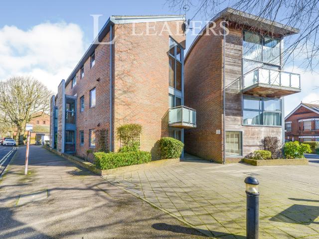 Apartment to rent in Granville Road, St. Albans, AL1 | Leaders