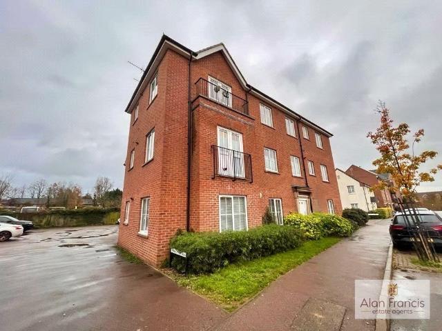 Apartment to rent in Greensand View, Woburn Sands, Milton Keynes, Buckinghamshire, MK17 | Leaders