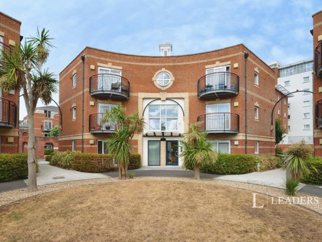Apartment to rent in Gunwharf Quays, Portsmouth, Hampshire, PO1 | Leaders