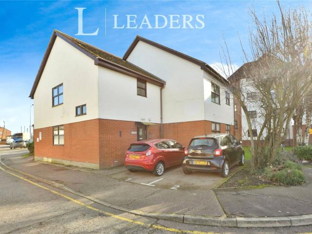 Apartment to rent in Hamilton Court, Templemead, Witham, CM8 | Leaders