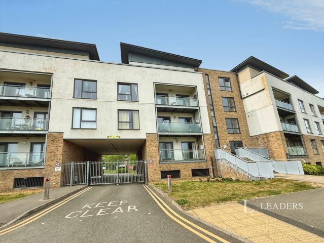 Apartment to rent in Hammonds Drive, Peterborough, Cambridgeshire, PE1 | Leaders