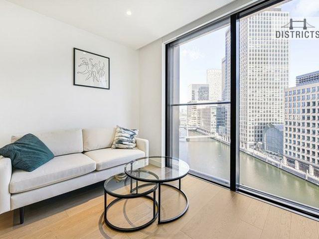 Apartment to rent in Hampton Tower, Marsh Wall, E14