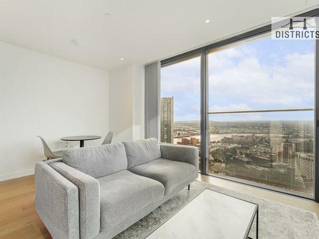 Apartment to rent in Hampton Tower, 75 Marsh Wall, E14